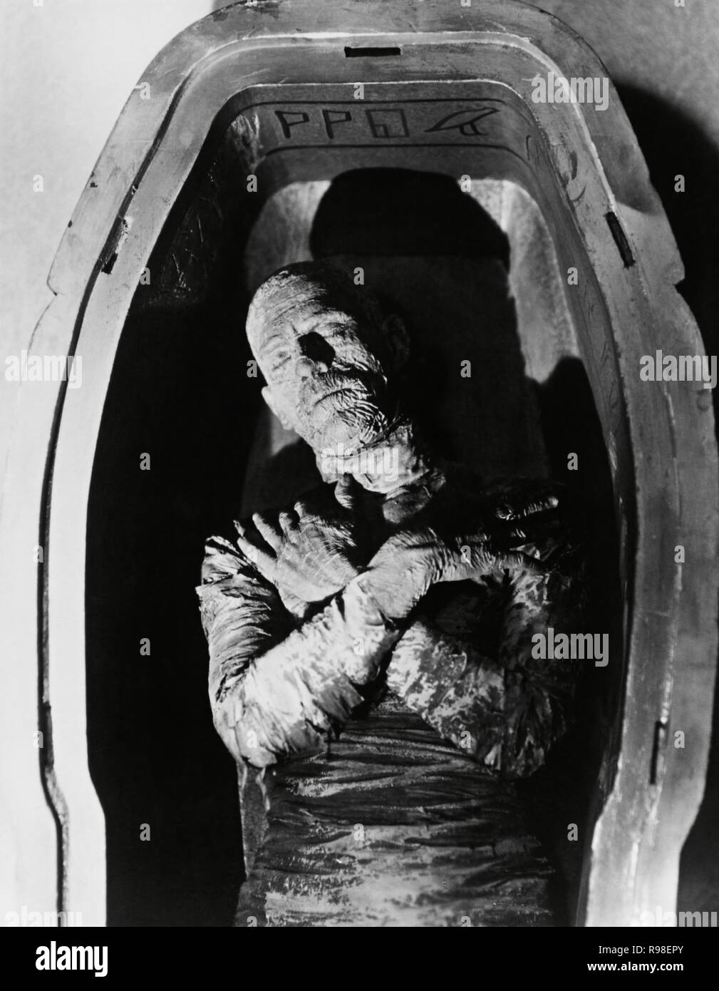 Boris Karloff The Mummy High Resolution Stock Photography and Images - Alamy
