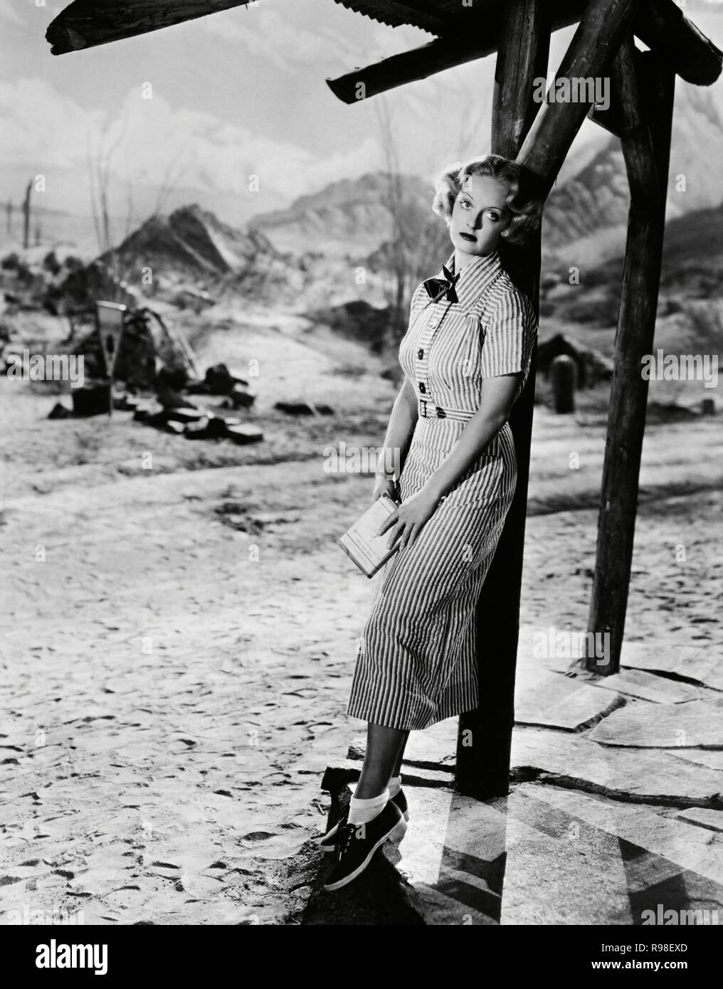 Original film title: THE PETRIFIED FOREST. English title: THE PETRIFIED ...