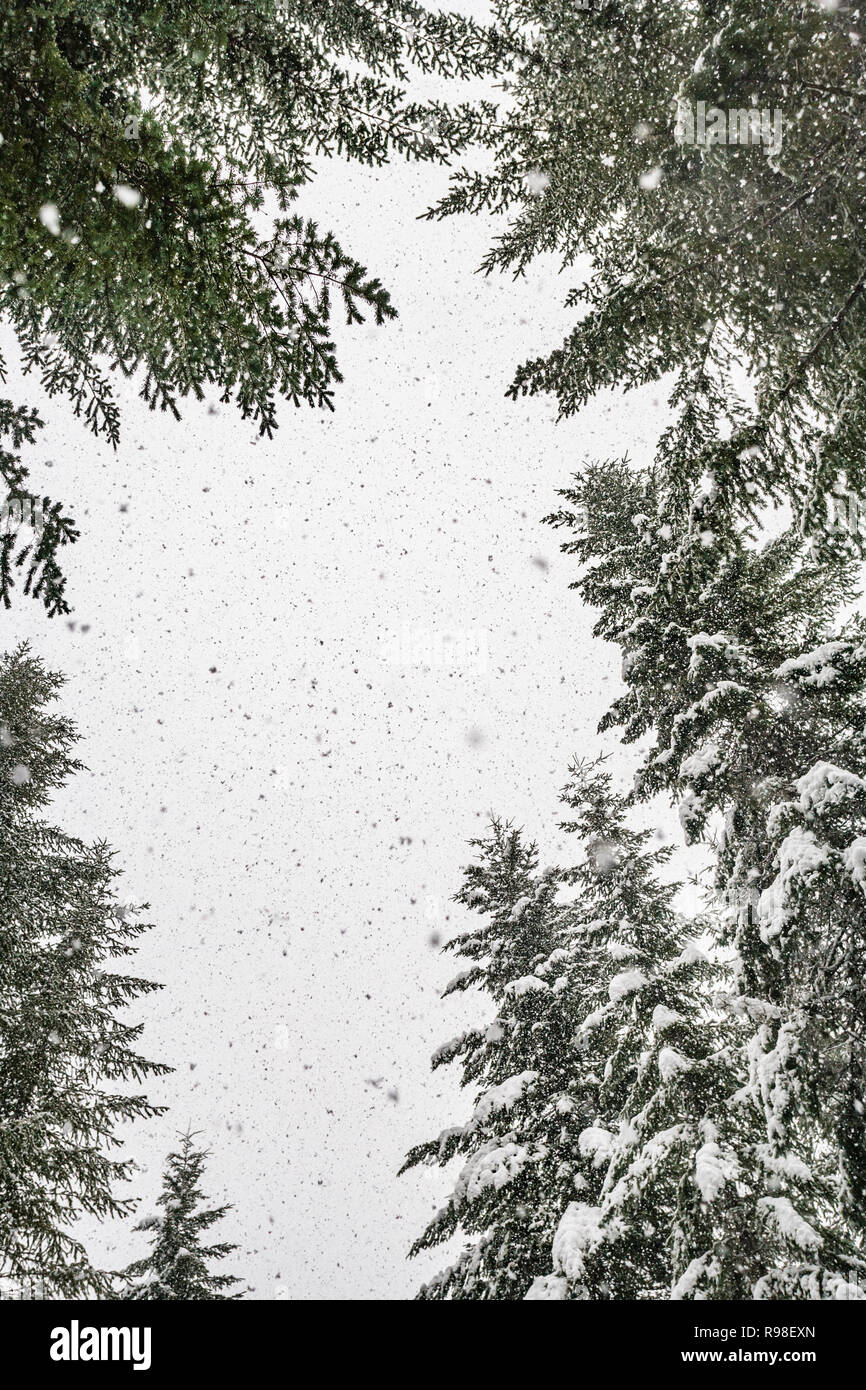 Falling skies hi-res stock photography and images - Alamy