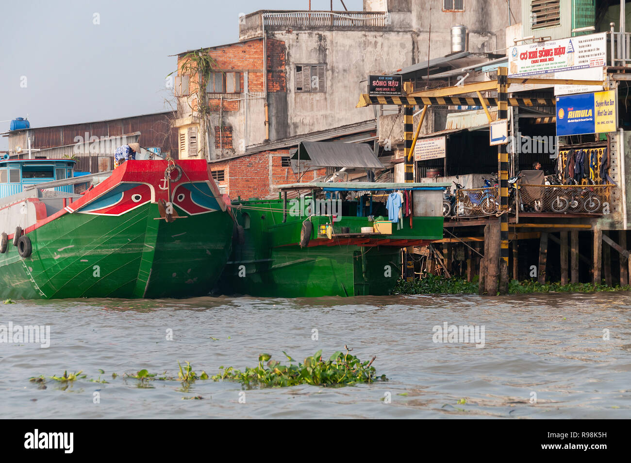 Cargo Boats High Resolution Stock Photography and Images - Alamy