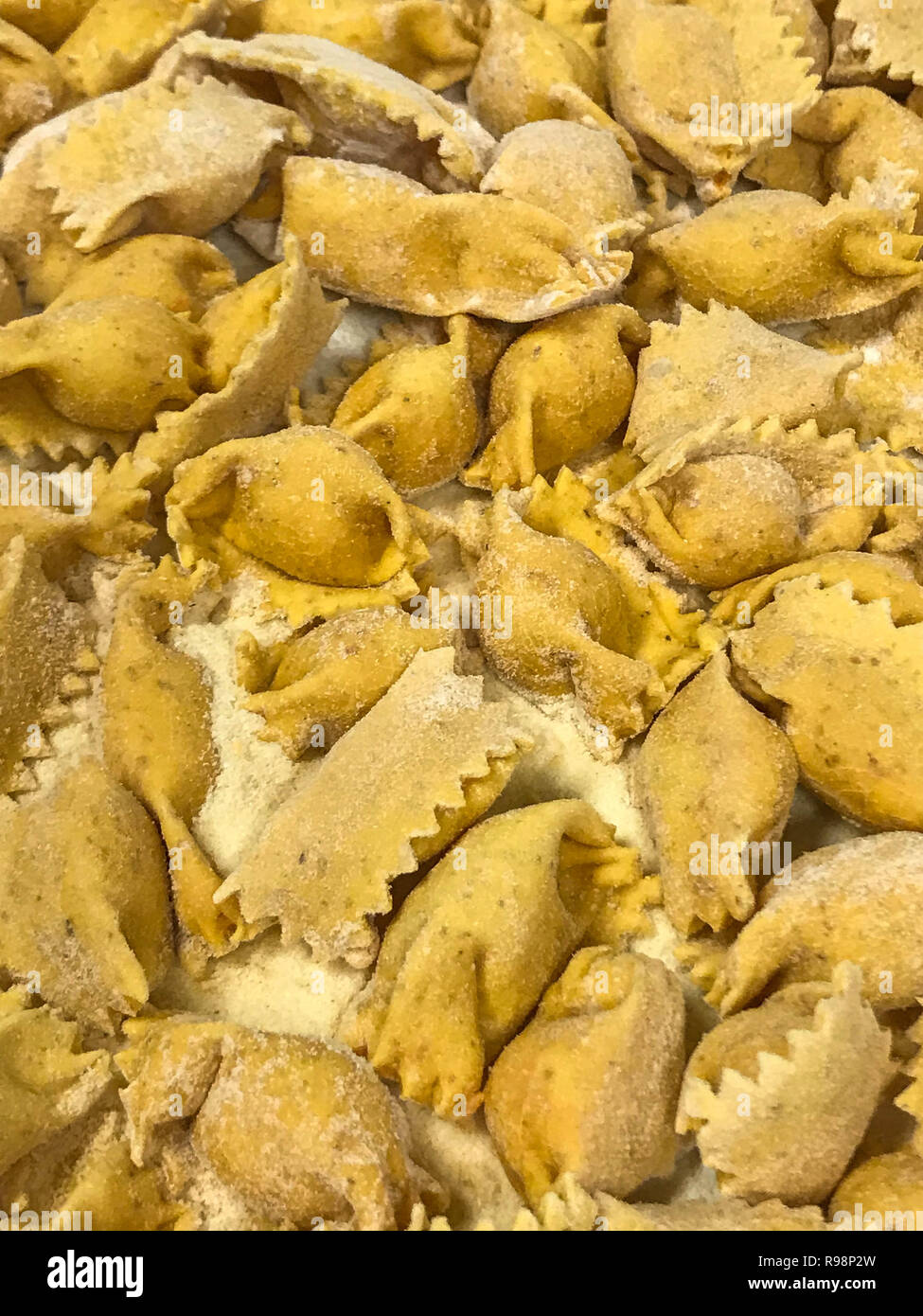 Agnolotti al pliny hi-res stock photography and images - Alamy