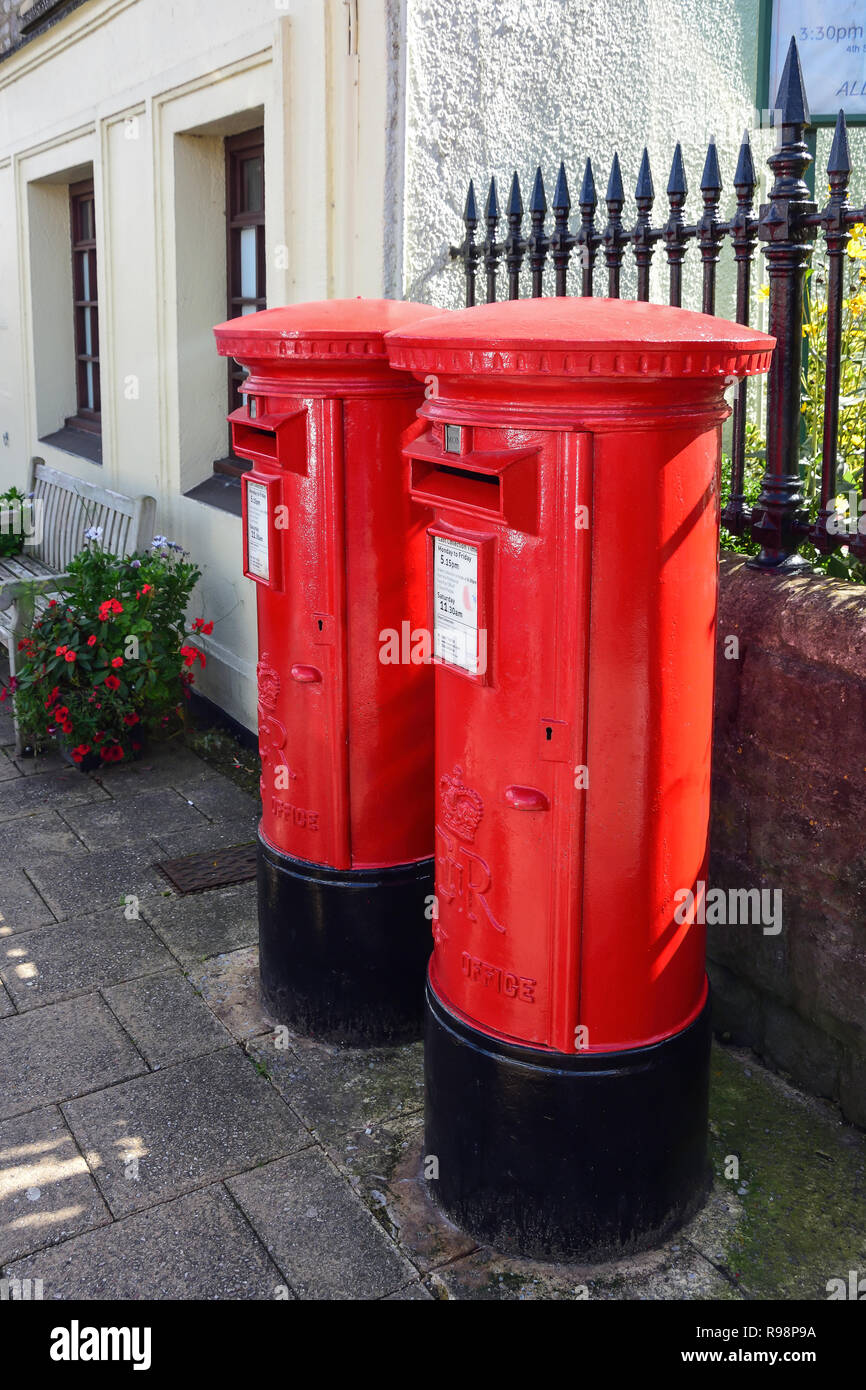 Red Royal Mail pillar boxes, High Street, Chipping Sodbury ...