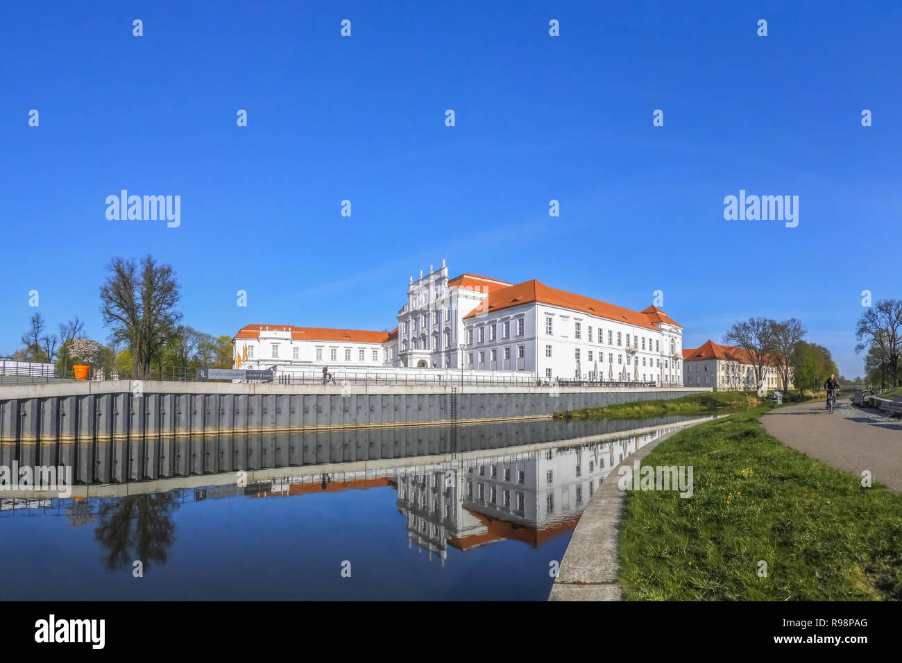 Schloss oranienburg hi-res stock photography and images - Alamy