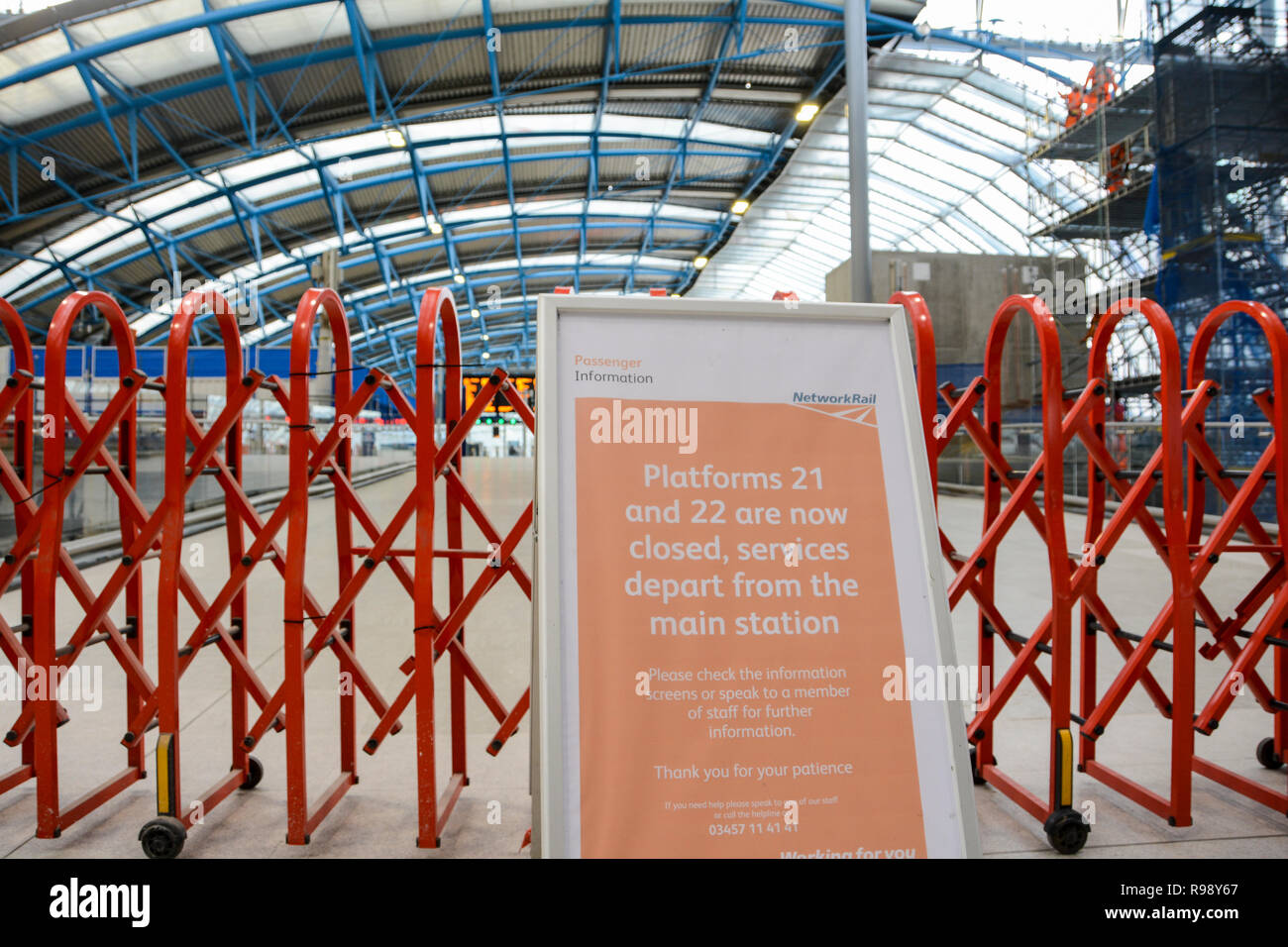Empty platforms hi-res stock photography and images - Alamy