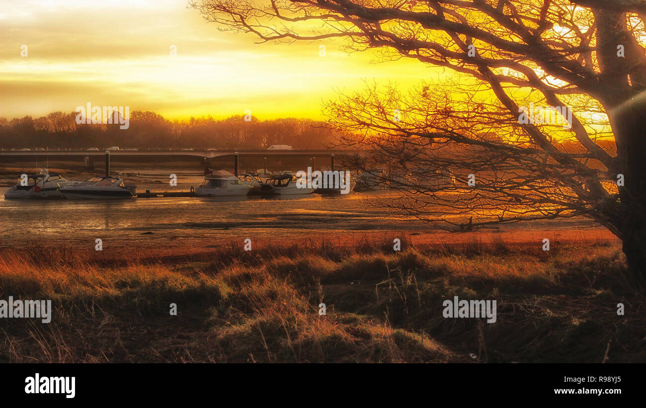 Itchen river hi-res stock photography and images - Alamy