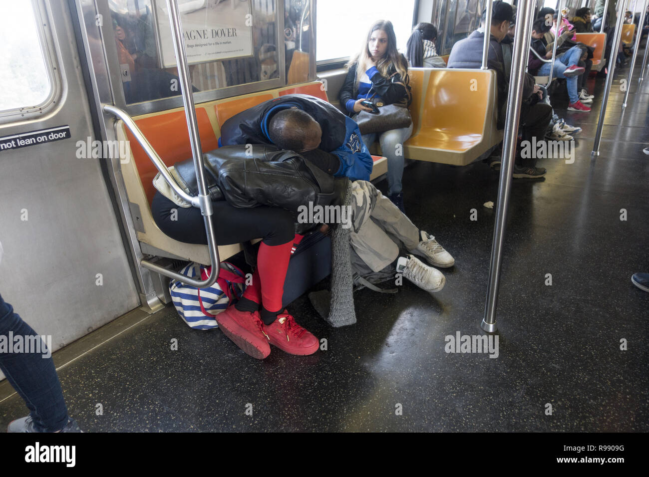 D train hi-res stock photography and images - Alamy