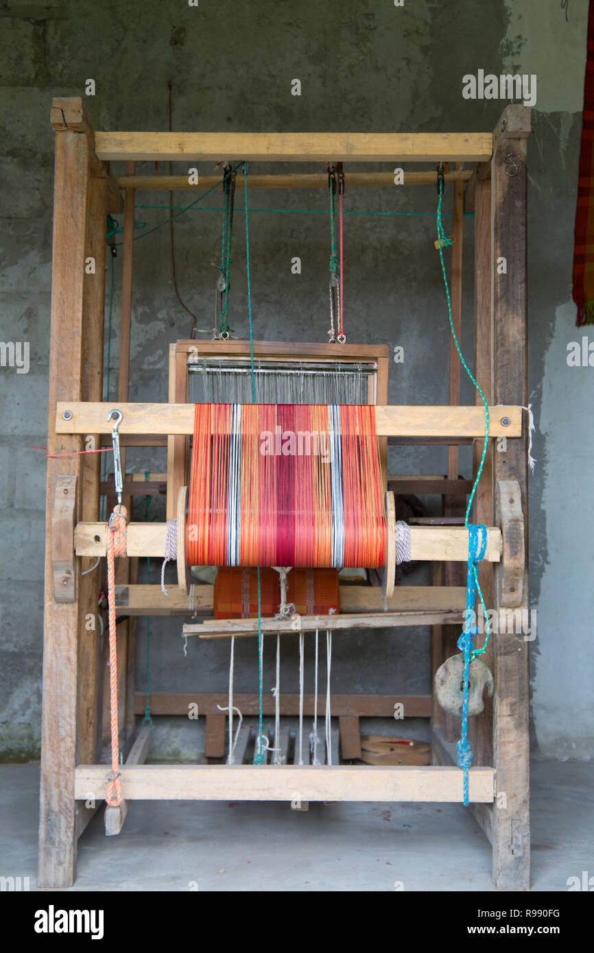 Ecuador weaving hi-res stock photography and images - Alamy