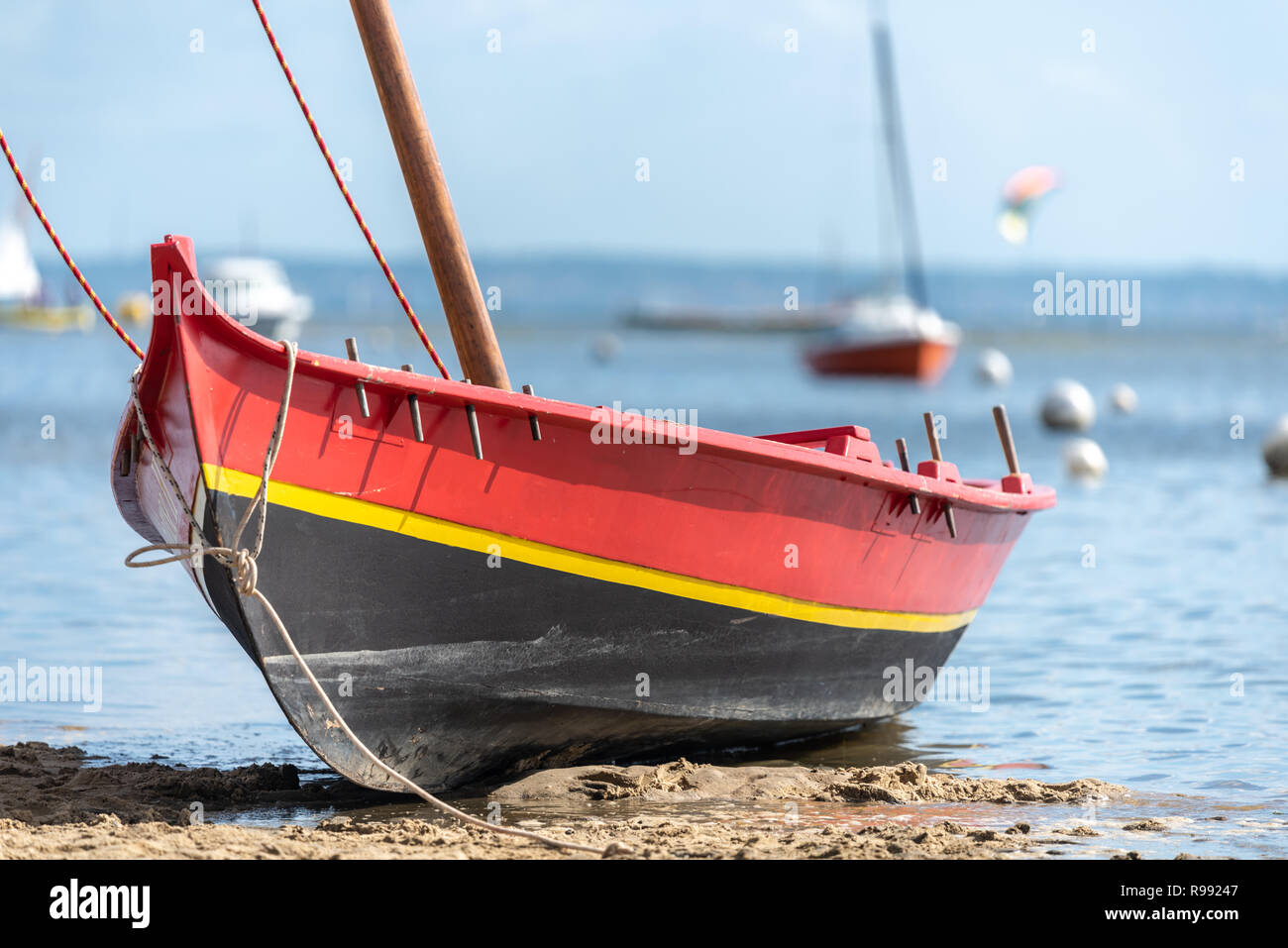 Pinasse boat hi-res stock photography and images - Alamy