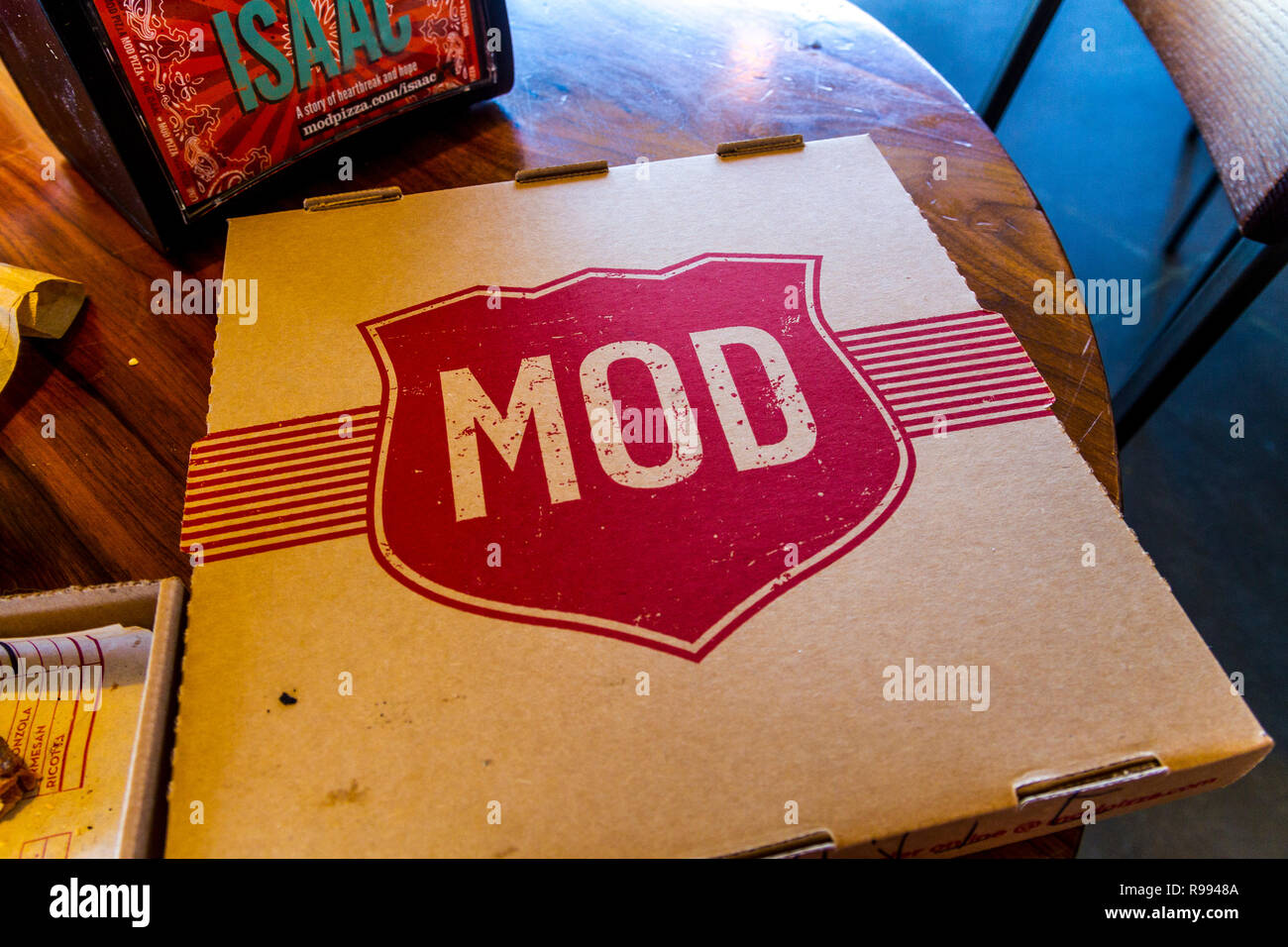Mod pizza hi-res stock photography and images - Alamy
