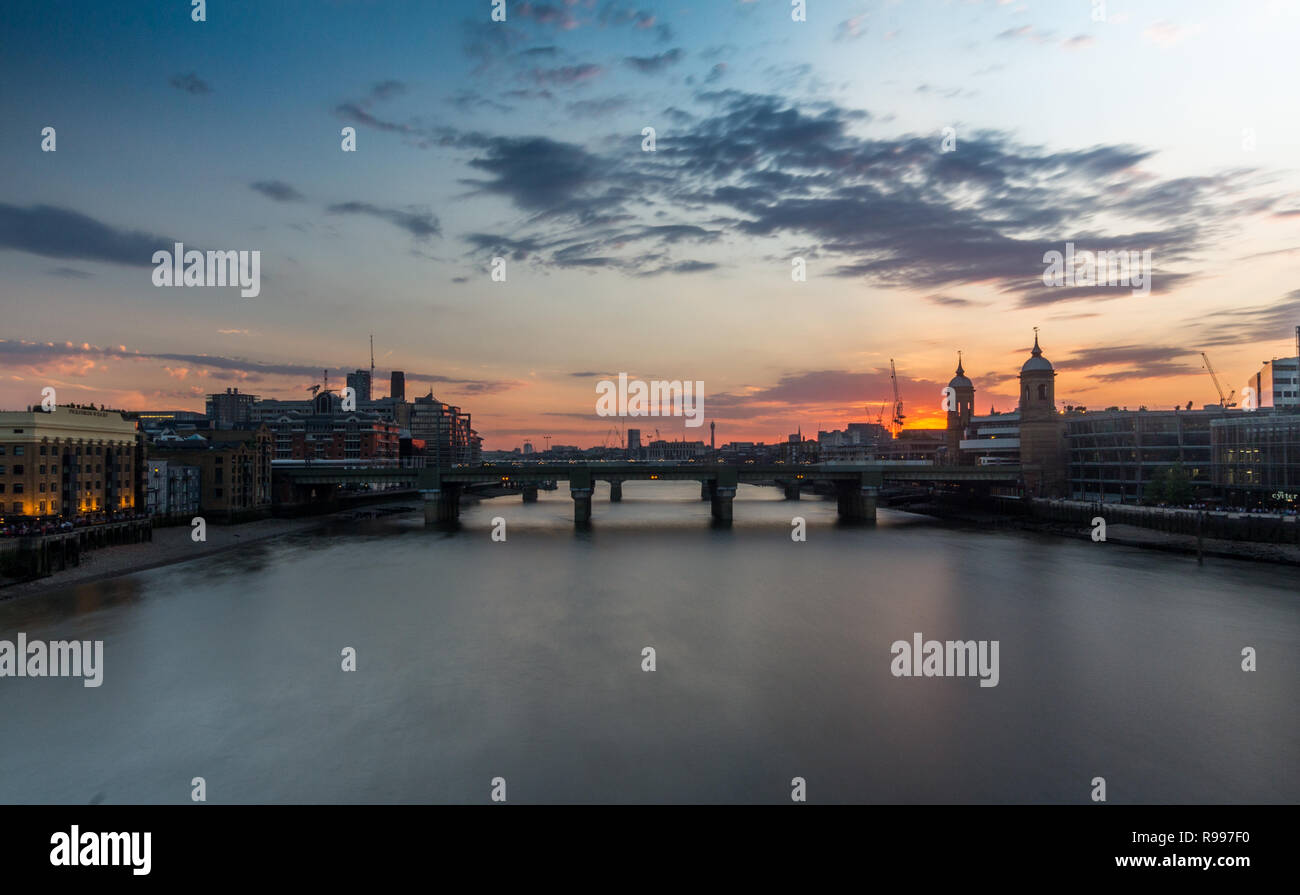 London sunset panorama hi-res stock photography and images - Alamy