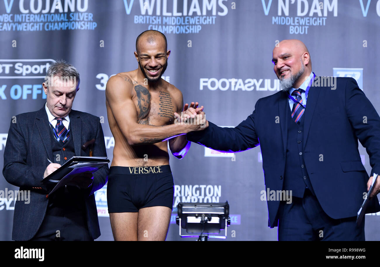 Carl arthur hi-res stock photography and images - Alamy