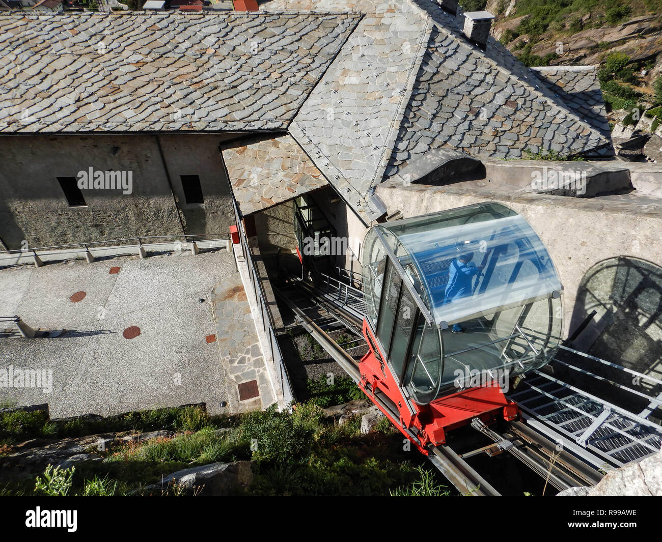 Fort lift hi-res stock photography and images - Alamy