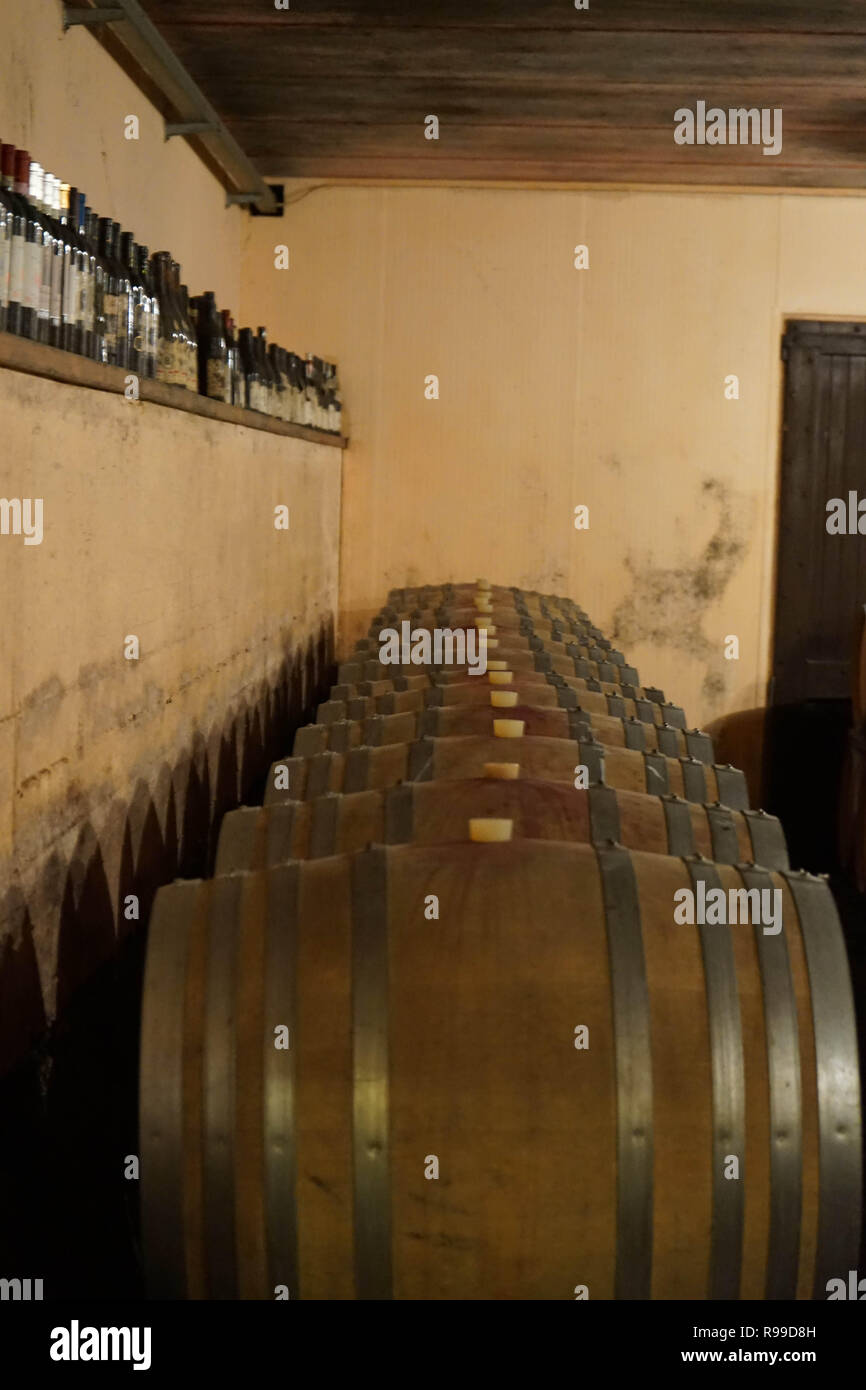 Barrique hi-res stock photography and images - Alamy