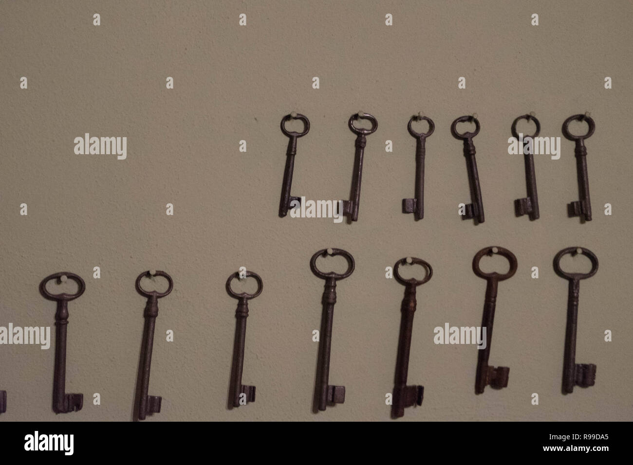 Collection of old keys Stock Photo - Alamy