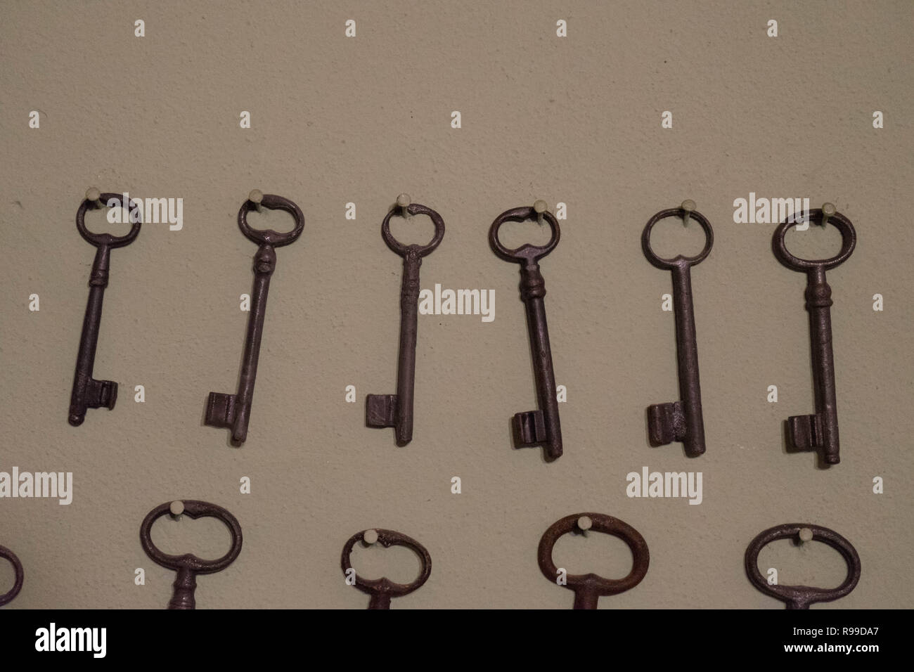 Collection of old keys Stock Photo - Alamy