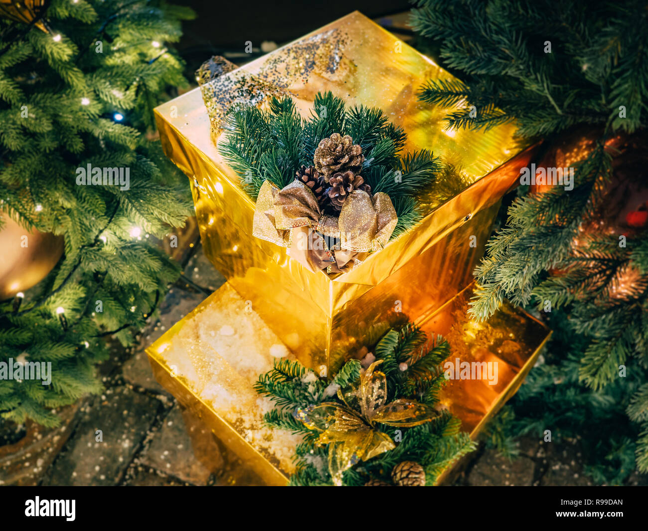 New yeat hi-res stock photography and images - Alamy