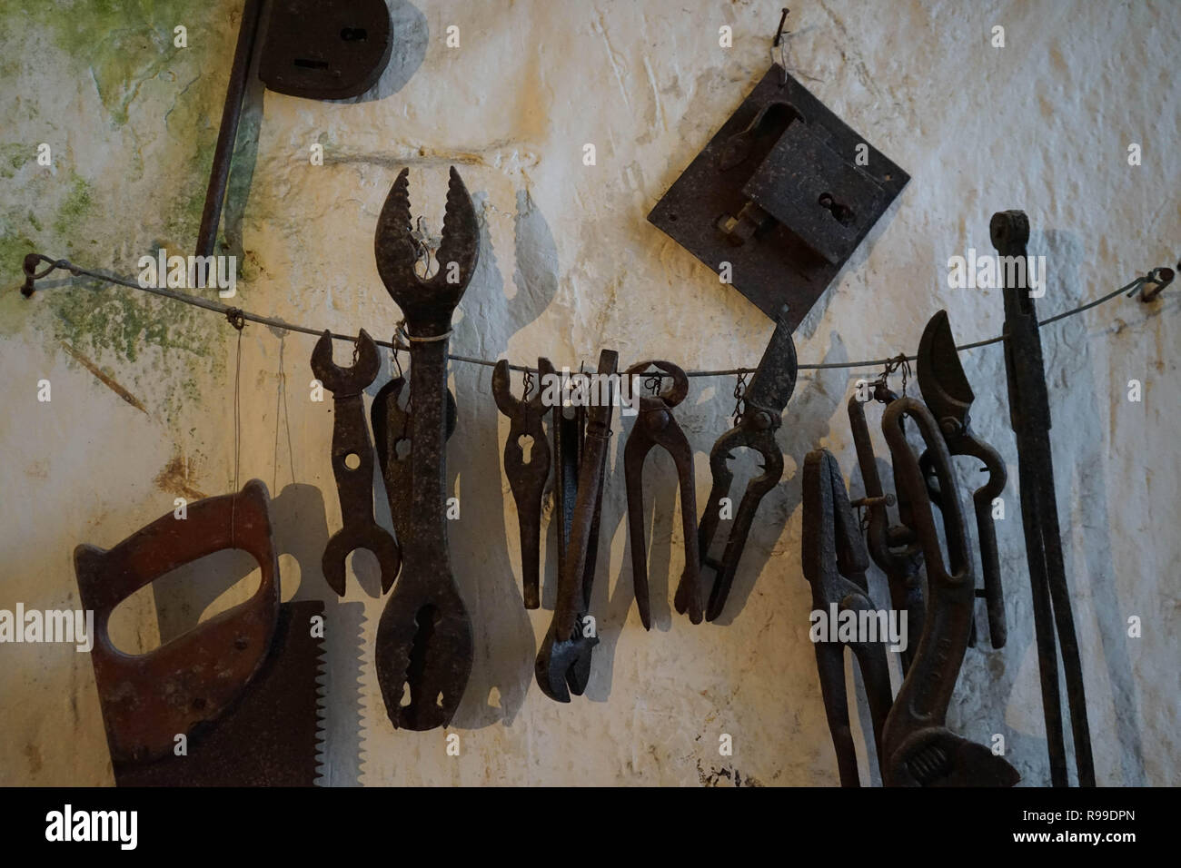 Tuff saw hi-res stock photography and images - Alamy