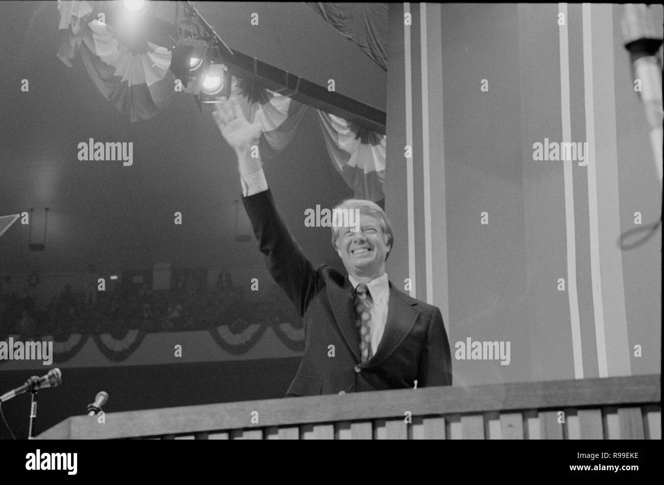 Jimmy Carter waving at the 1976 Democratic National Convention, New ...
