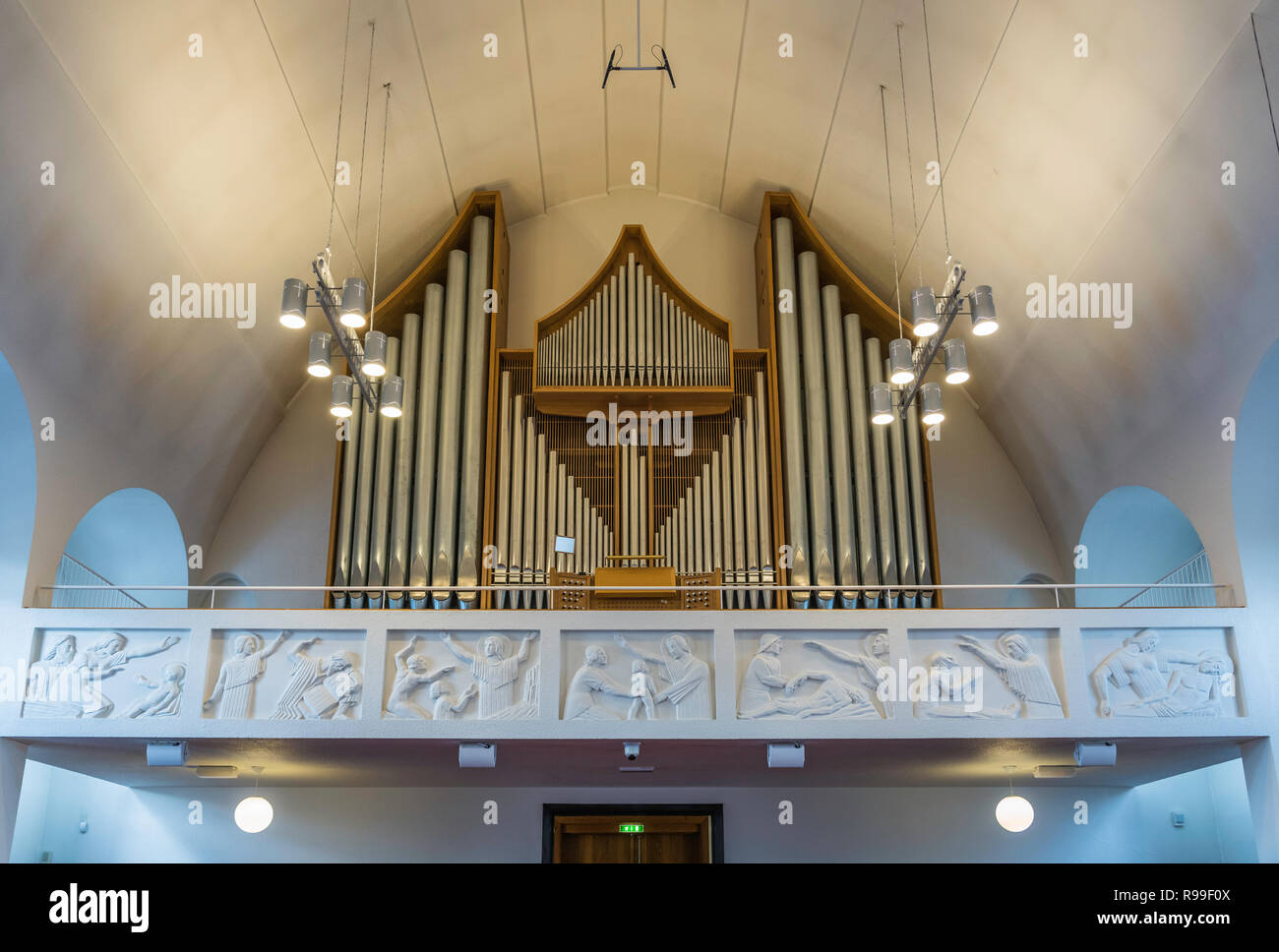 Akureyri church akureyri iceland hi-res stock photography and images ...