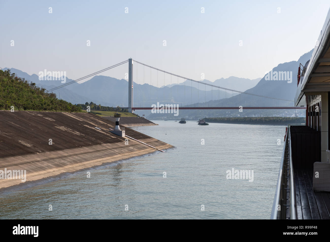 Three Gorges Dam - China - Bridge over shipping lanes leading to ship ...