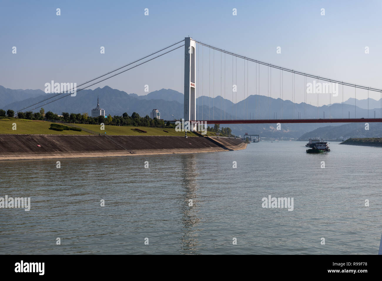 Yichang bridge china hi-res stock photography and images - Alamy
