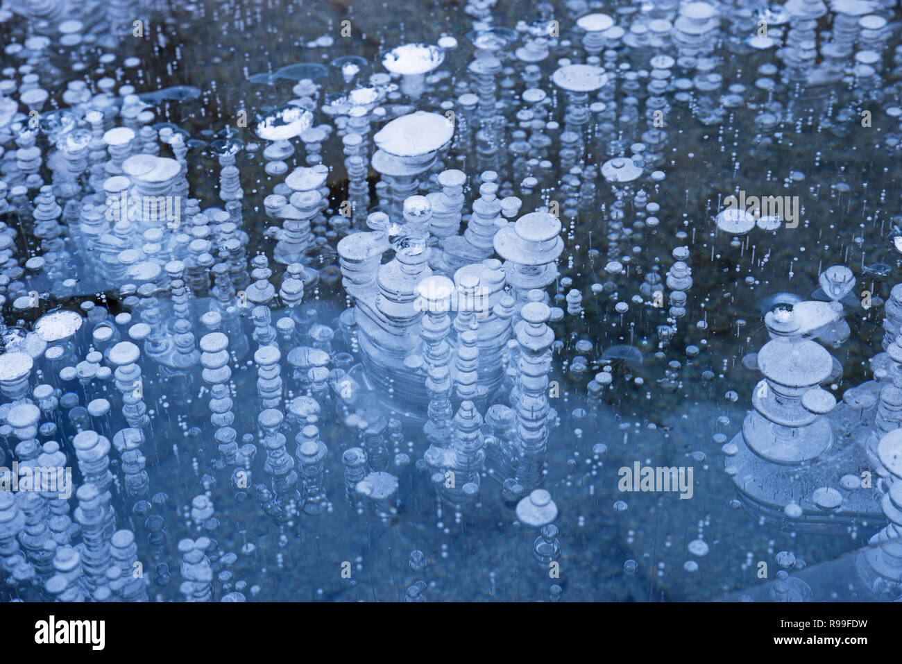 Methane bubbles hi-res stock photography and images - Alamy