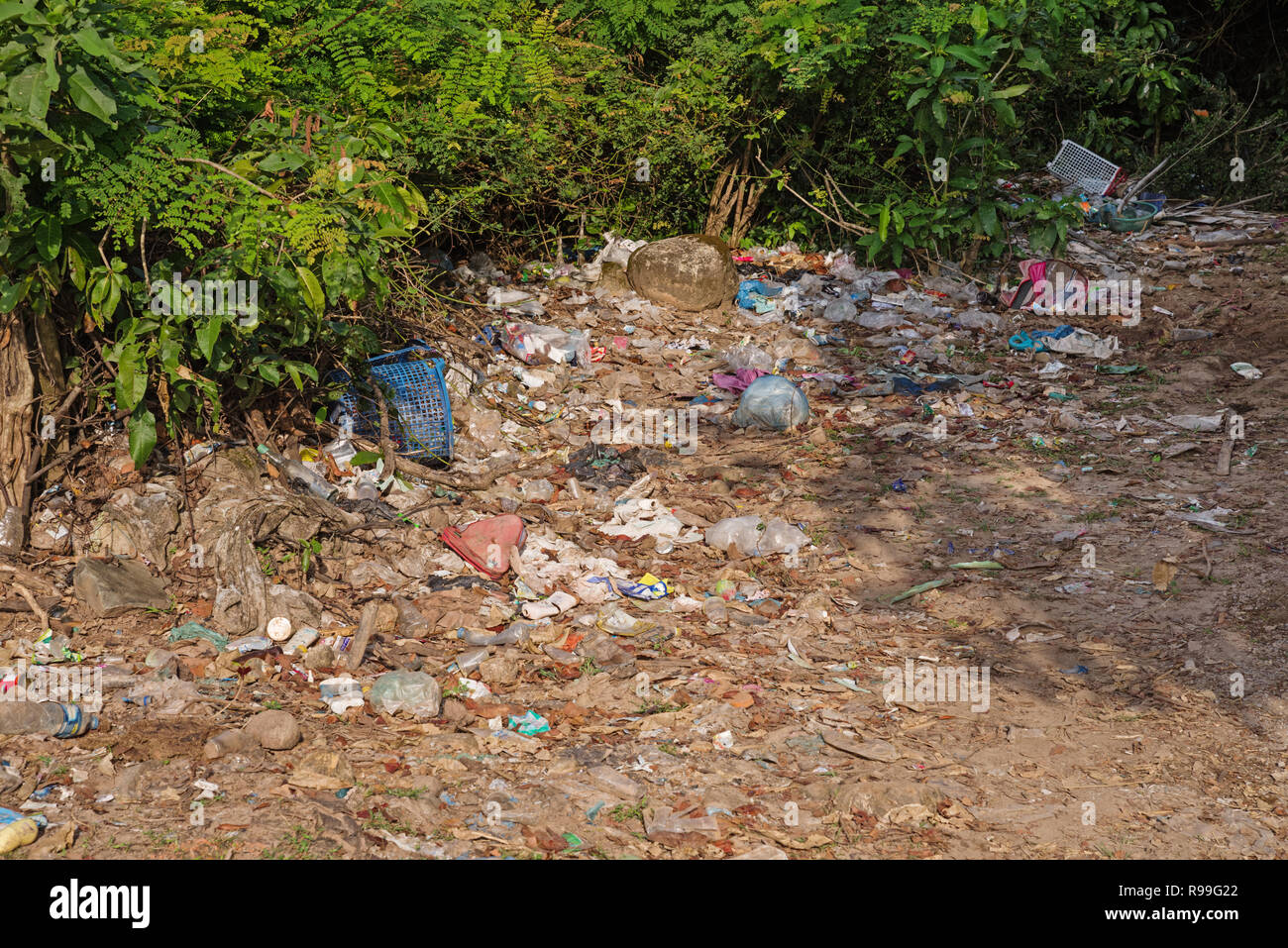 Plastic pollution trash waste hi-res stock photography and images - Alamy