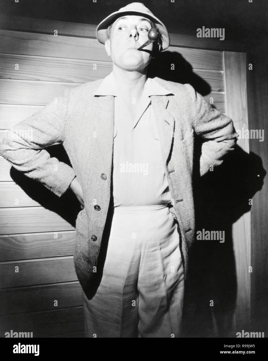 Jacques tati pipe hi-res stock photography and images - Alamy