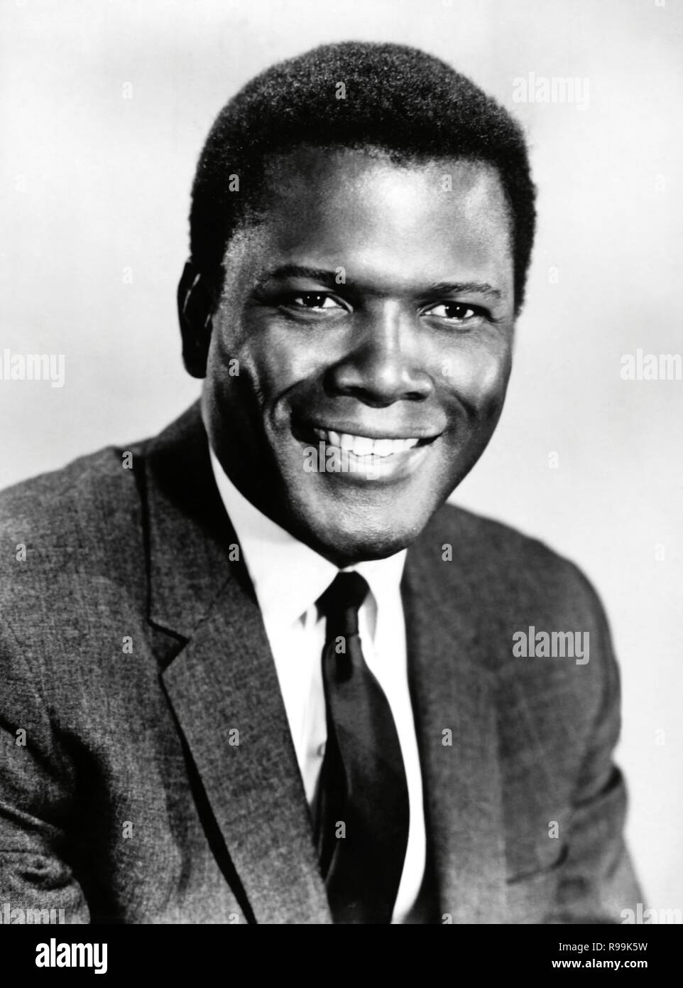 Sidney poitier portrait hi-res stock photography and images - Alamy