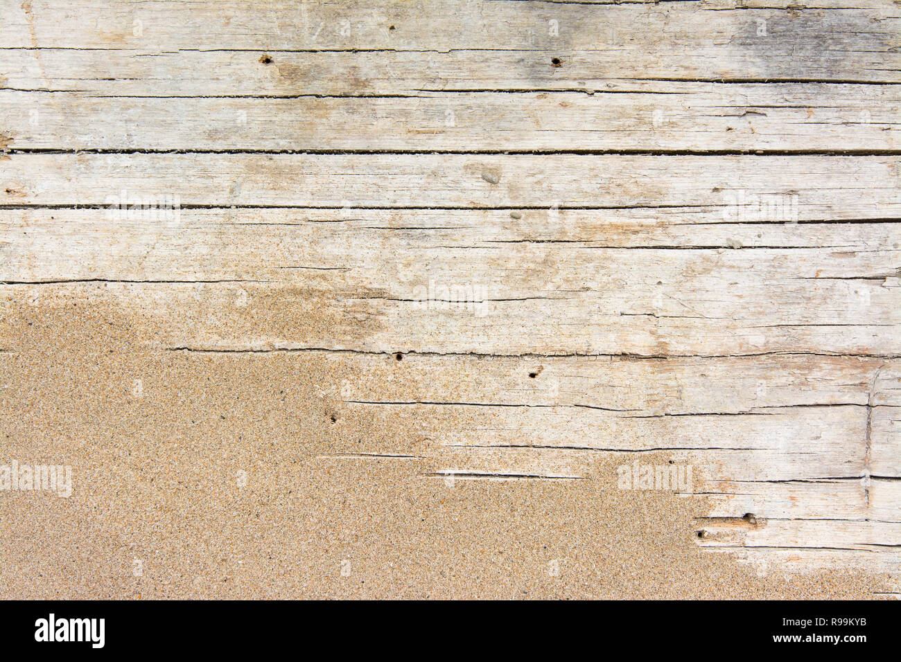 Sand on planked wood. Summer background with copy space. Top view Stock ...