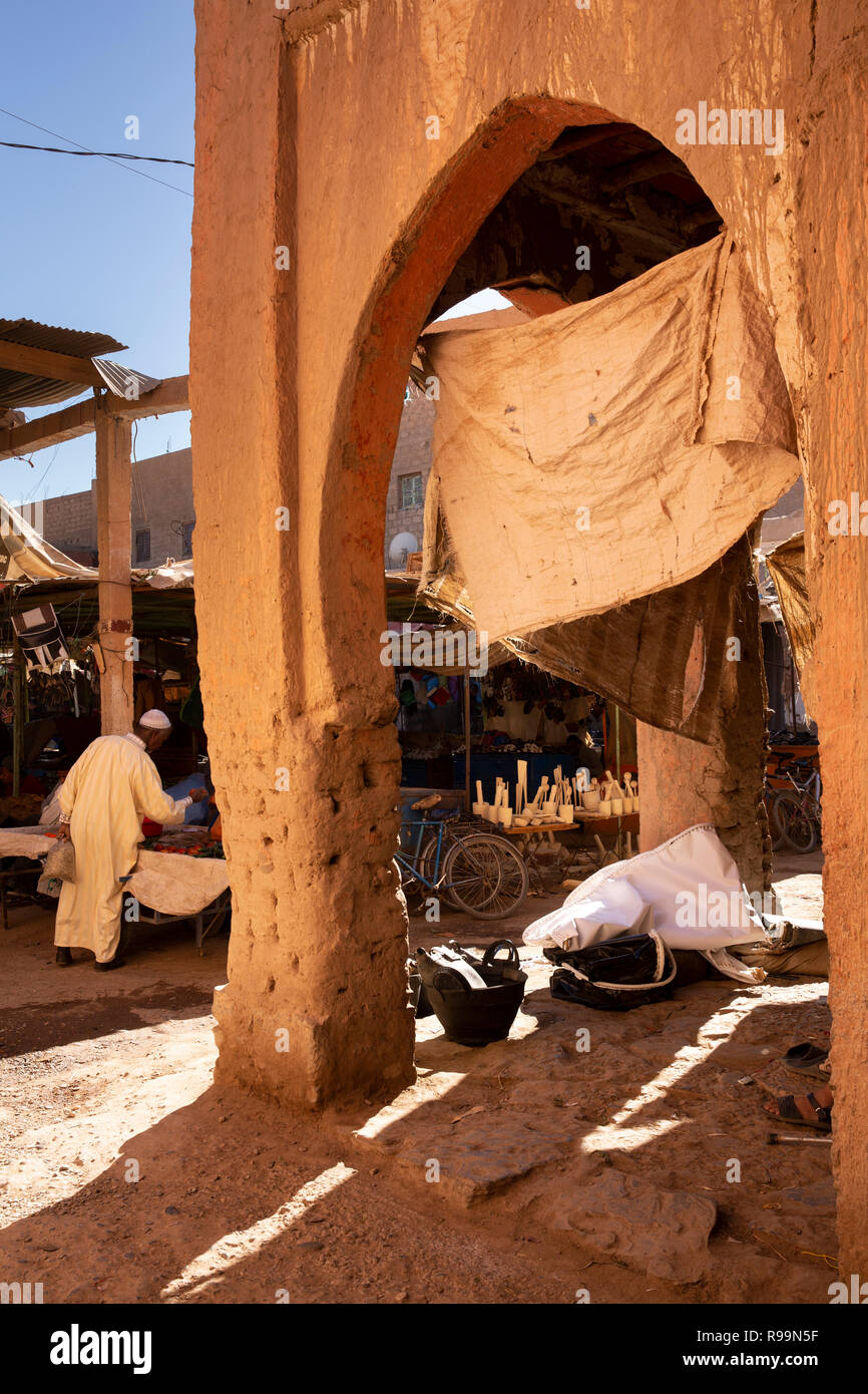 Morocco, Errachidia Province, Rissani, souk, traditional building at ...