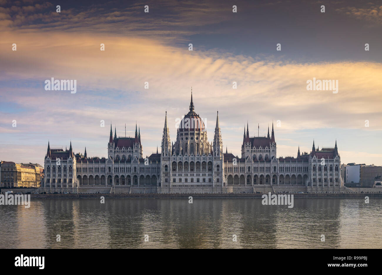 Hungarian classical revival architecture hi-res stock photography and ...