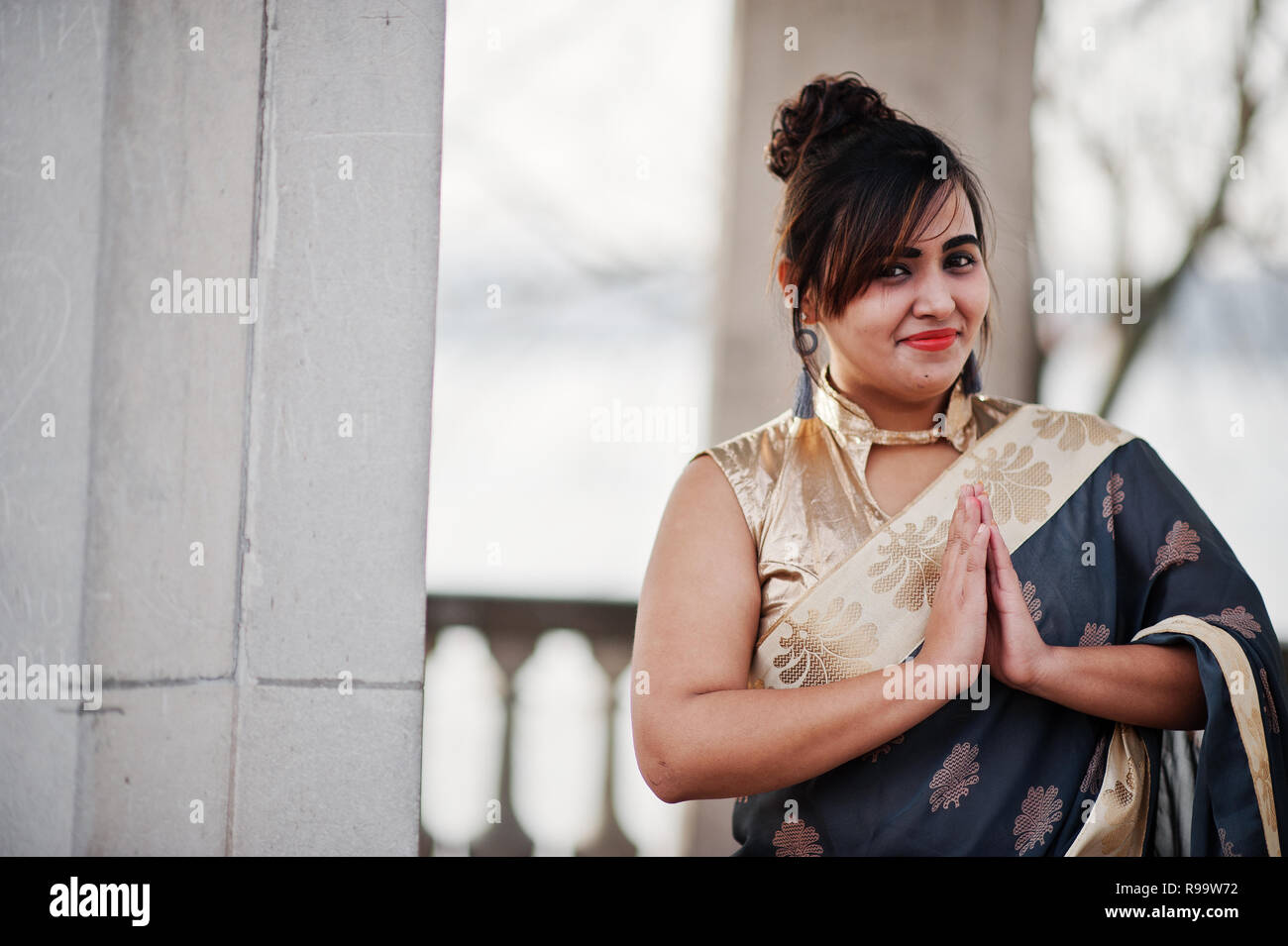 Beautiful indian woman in namaste hi-res stock photography and images ...