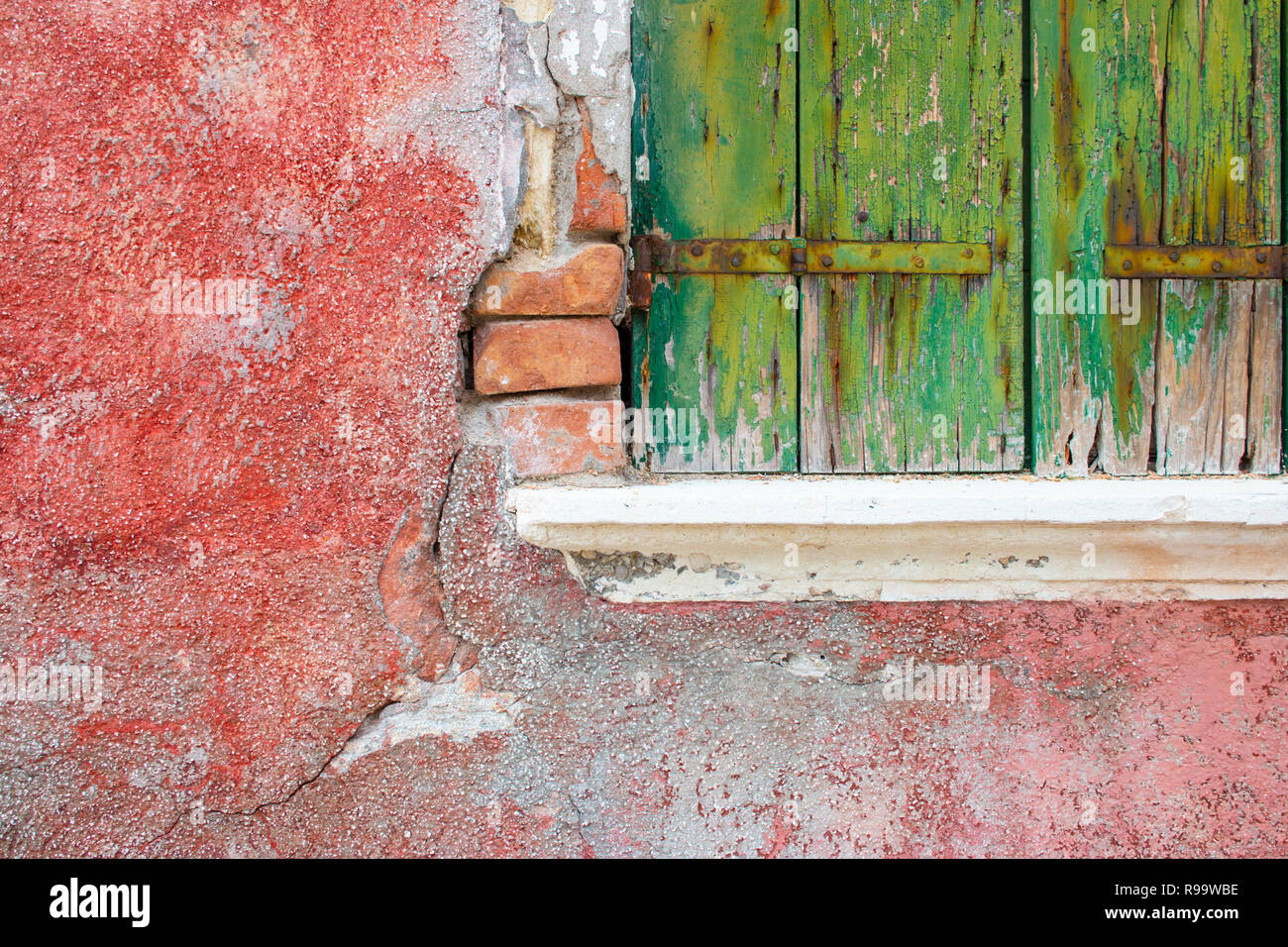 Faded paintwork hi-res stock photography and images - Alamy