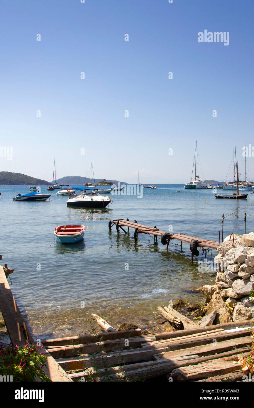 Old traditional greek rowing boat hi-res stock photography and images ...