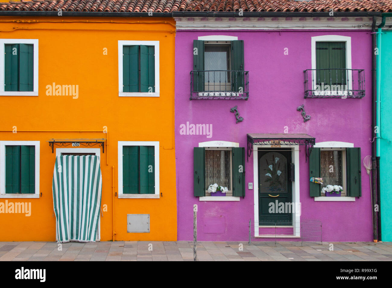 Multicoloured houses hi-res stock photography and images - Alamy