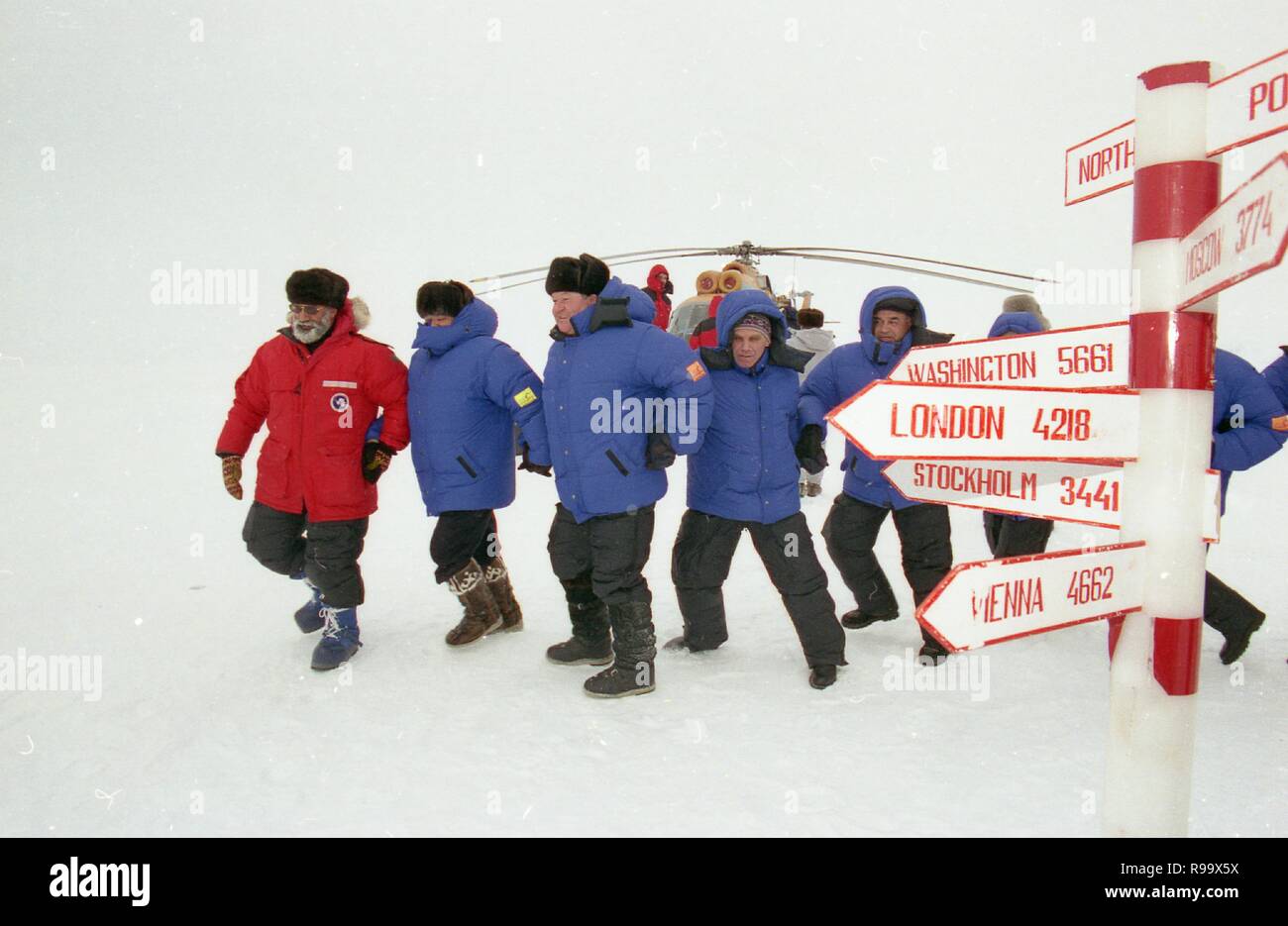 The history of the Arctic. 2003 Barneo ice airfield. It drifts 150 ...