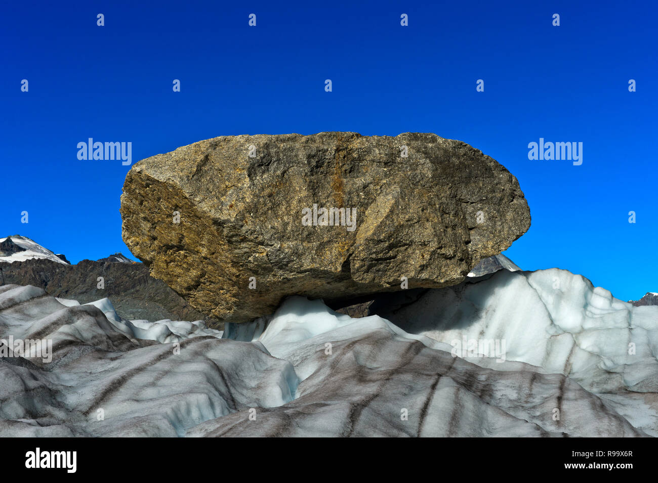 Erratic erratics hi-res stock photography and images - Alamy