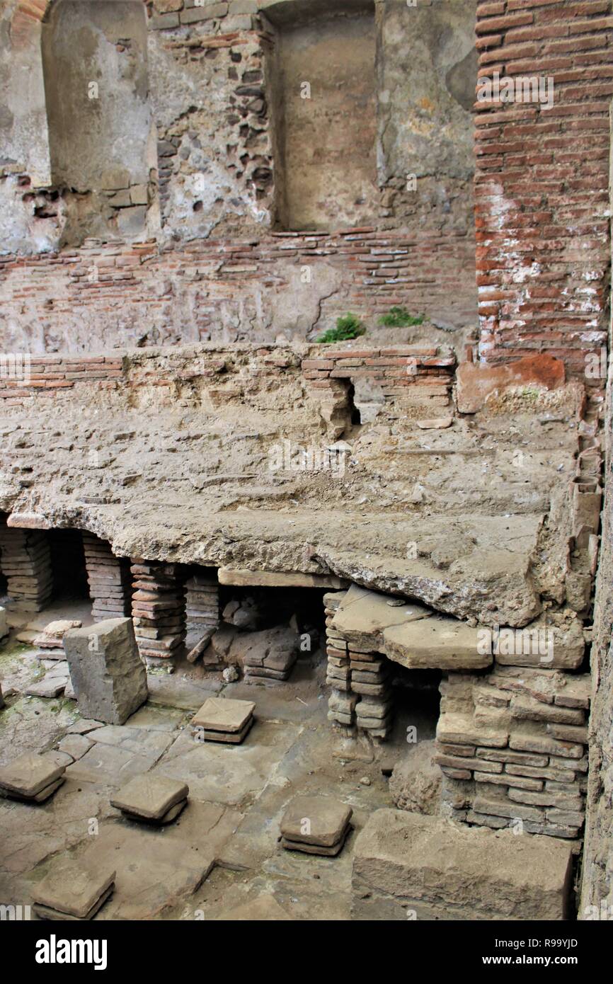 Communal bath hi-res stock photography and images - Alamy