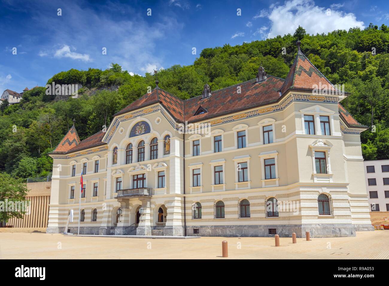 Old new parliament house hi-res stock photography and images - Alamy