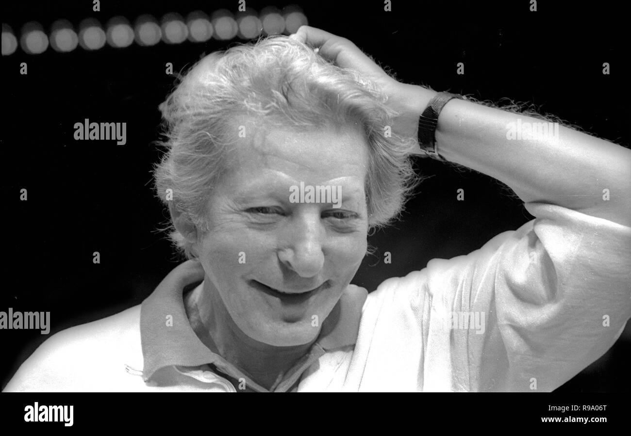 Danny kaye 1978 hi-res stock photography and images - Alamy