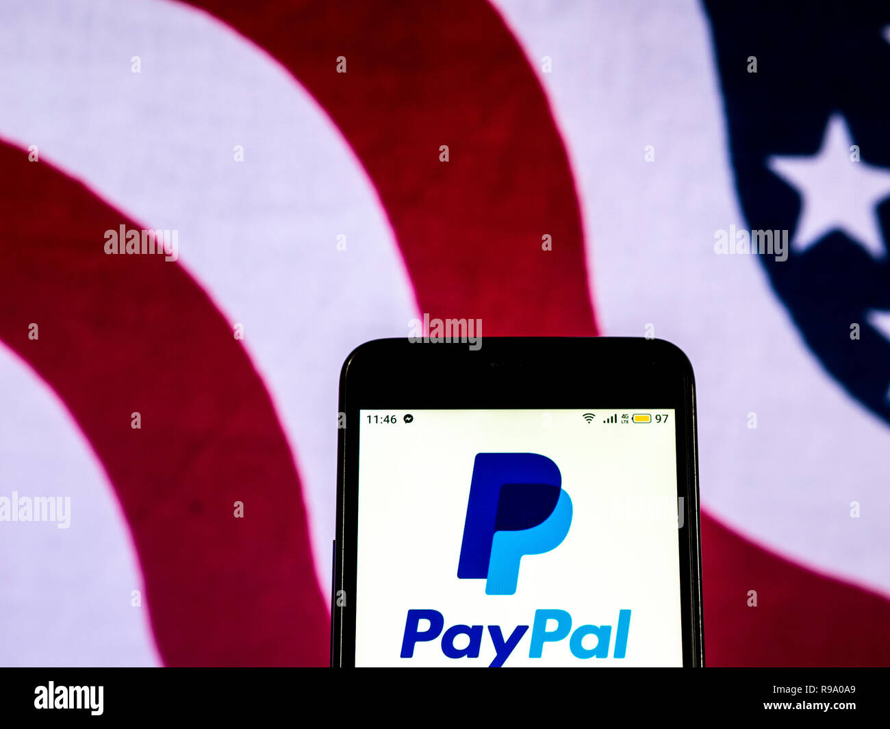 Paypal holdings hi-res stock photography and images - Alamy