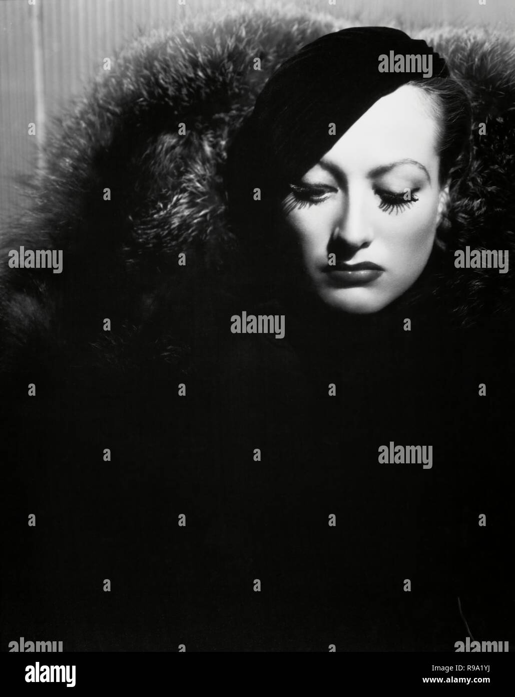 Joan crawford letty lynton hi-res stock photography and images - Alamy