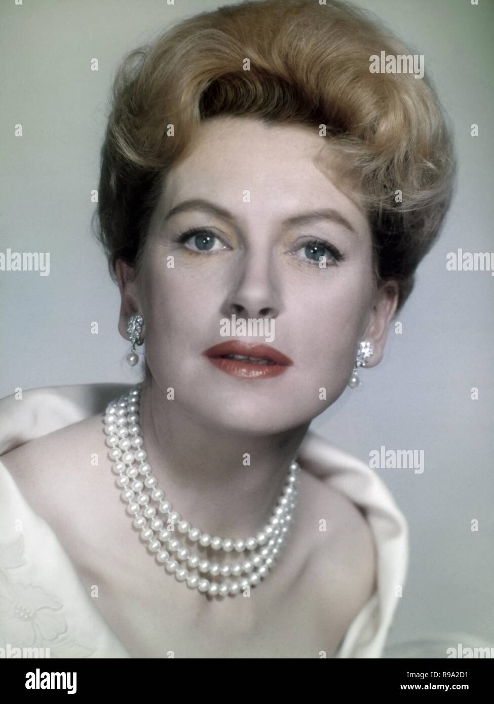 Deborah kerr portrait hi-res stock photography and images - Alamy