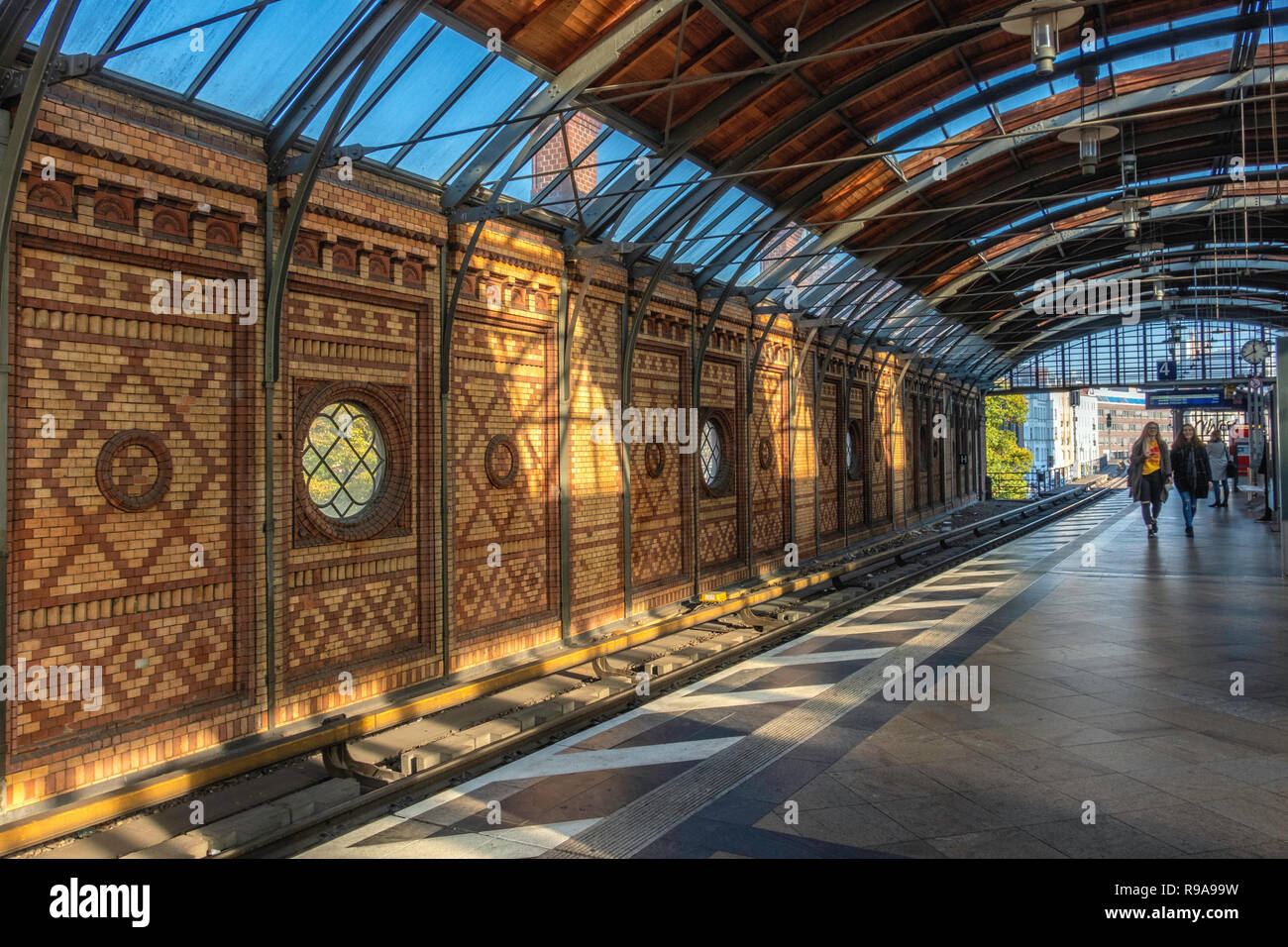 Hackescher Markt S-Bahn railway station. Historic brick interior ...
