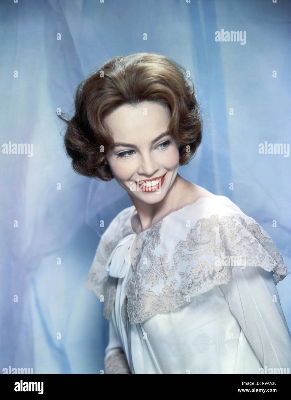 Leslie caron portrait hi-res stock photography and images - Alamy