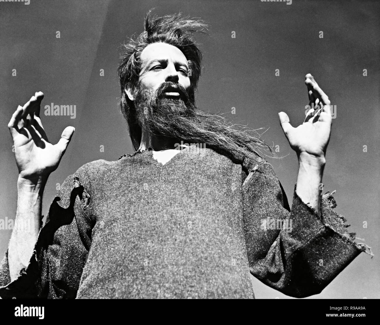 Original film title: SIMON DEL DESIERTO. English title: SIMON OF THE ...