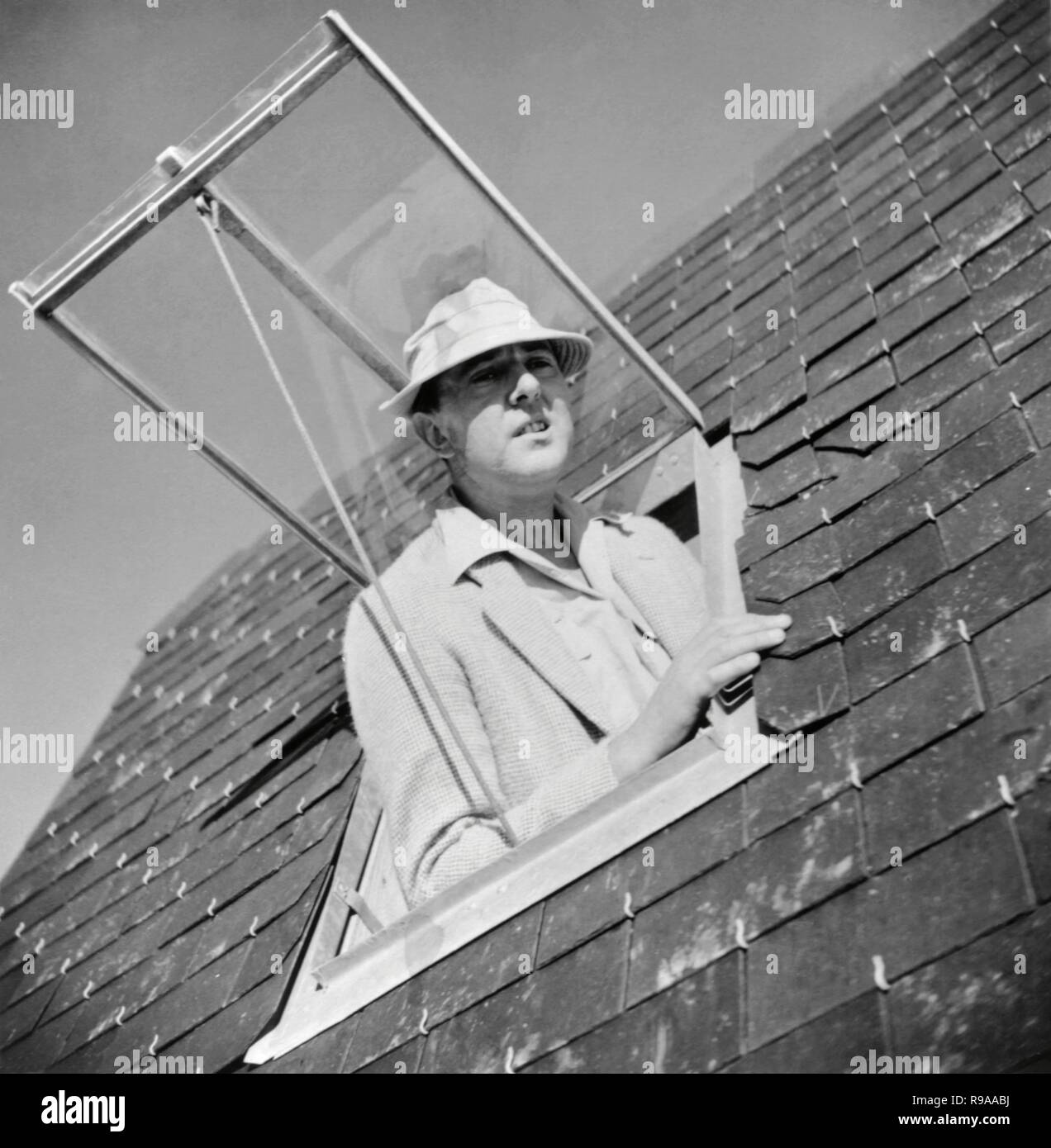Original film title: LES VACANCES DE MONSIEUR HULOT. English title: MR ...