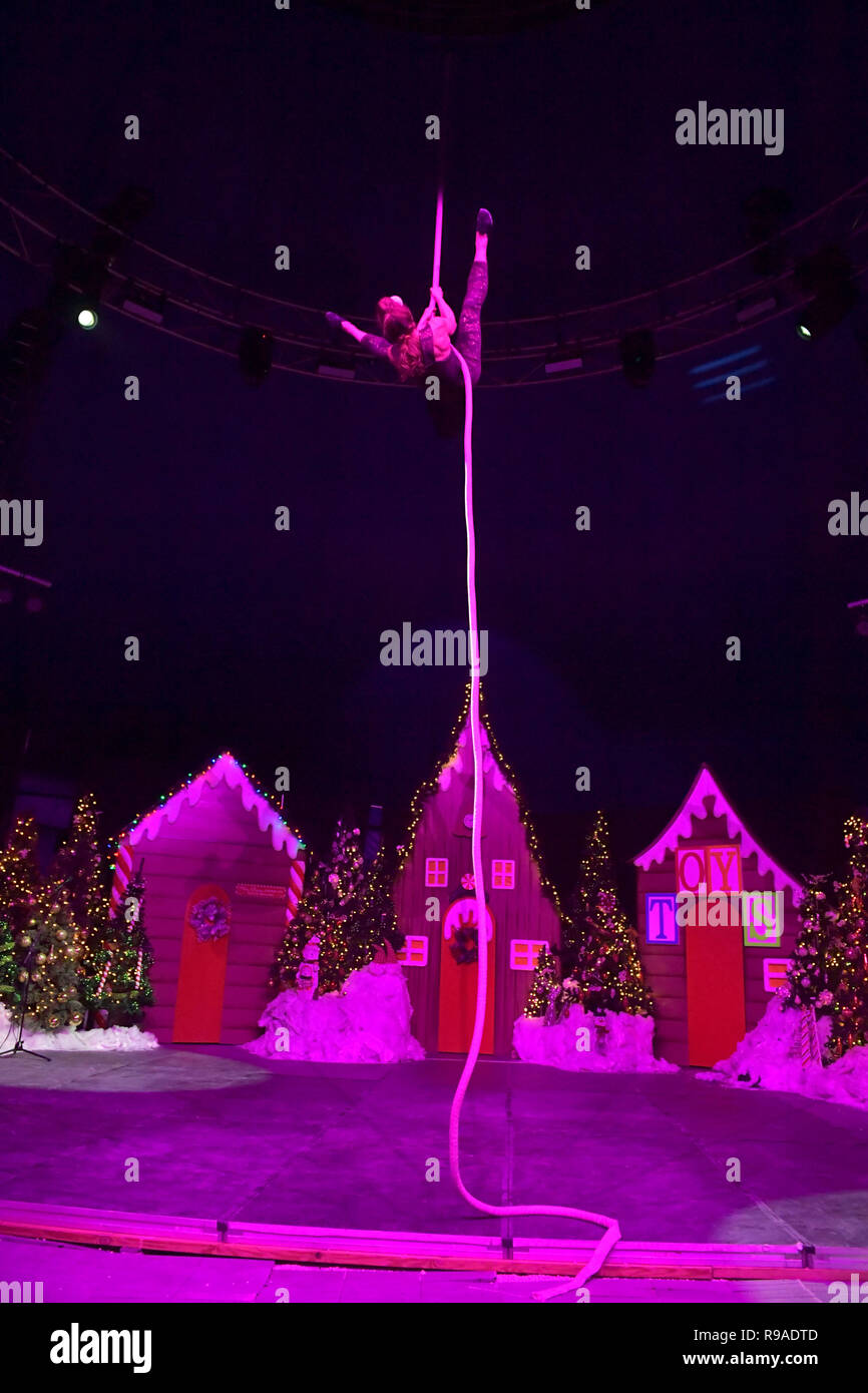 Miami, FL, USA. 20th Dec, 2018. Special private showing of Santa's ...