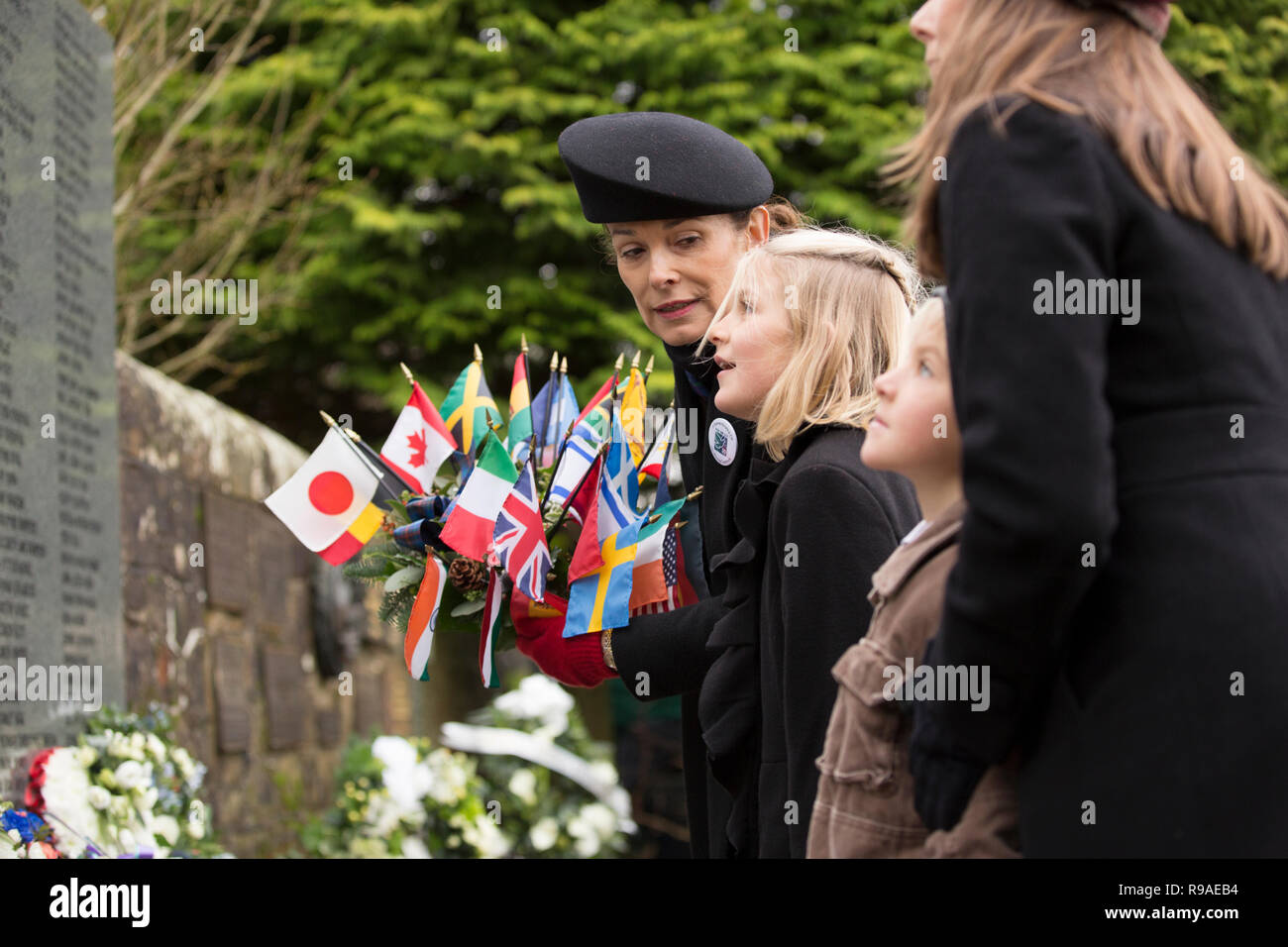 Lockerbie, Scotland, UK. 21st December, 2018. Victoria Cummock (with ...